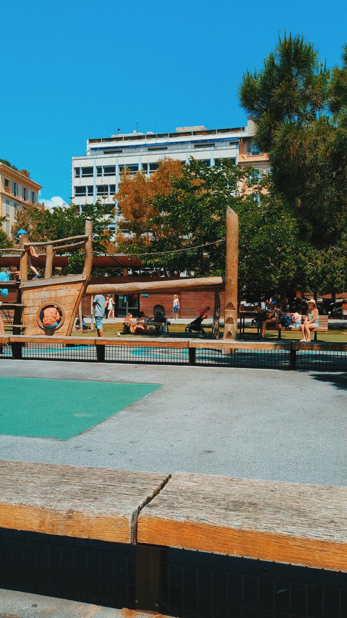 The Ultimate Guide to Exploring Nice with Your Children